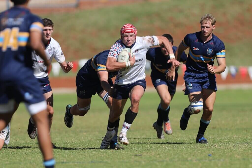 SuperSport Schools Plus | Zwarries spog met 17 op 'n ry na reuse Rooi ...