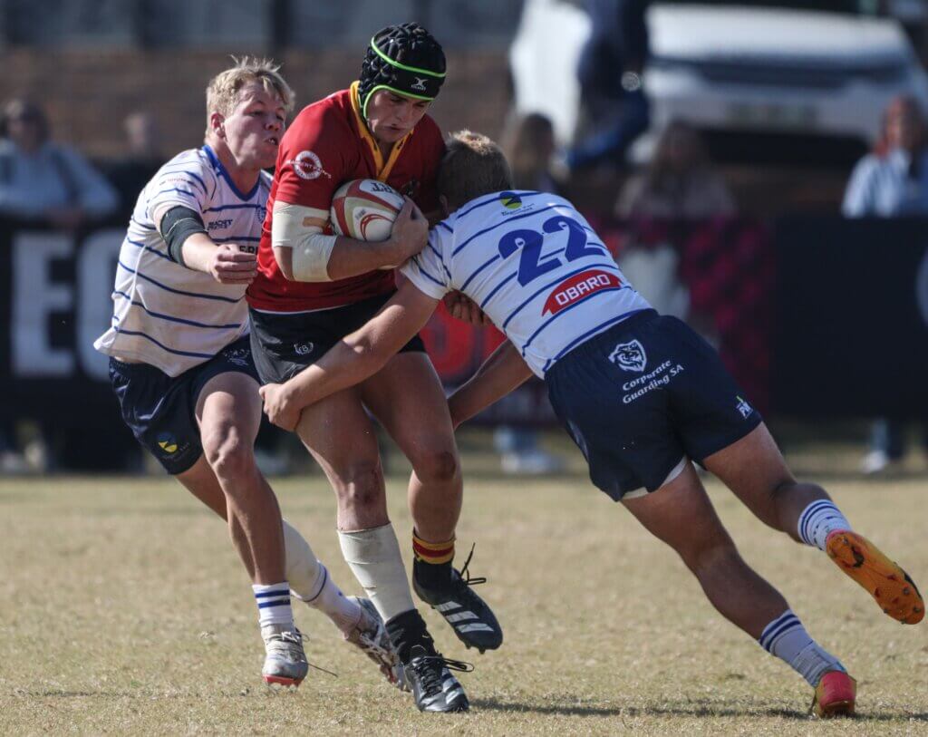 SuperSport Schools Plus | Stoltz oorgehaal vir sy 50ste vir Valia teen ...